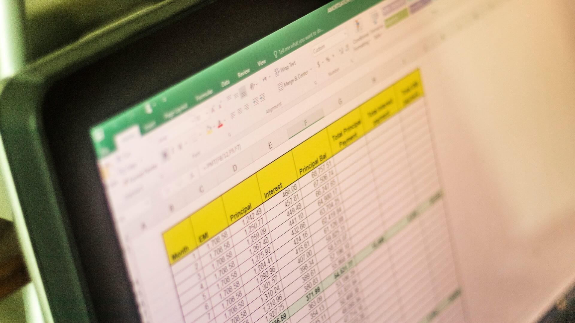 Excel-Tipp: Änderungen nachverfolgen | Controller Akademie AG | Zürich